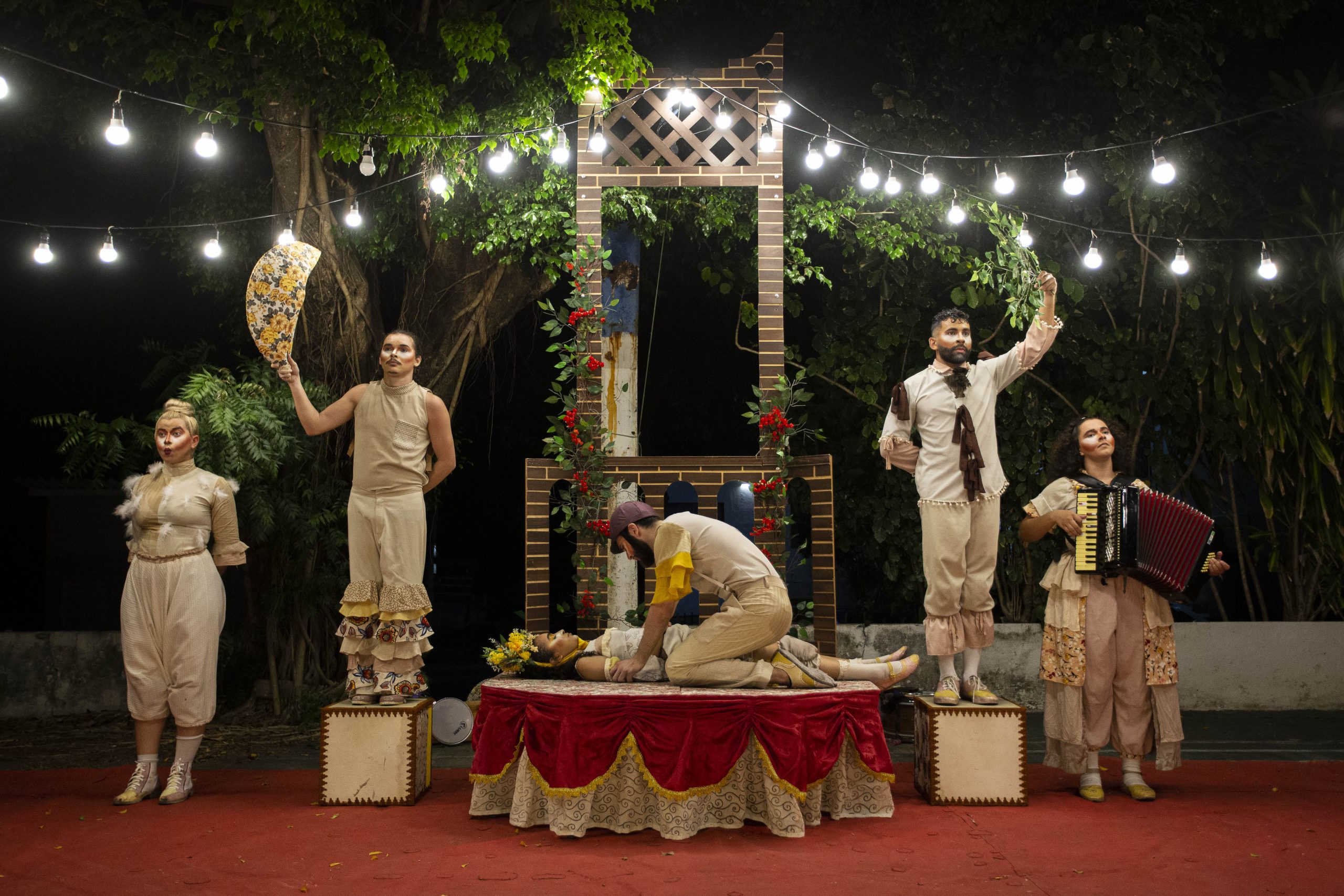 Espetáculo "Julieta mais Romeu" estreia no Rio, Sesc Tijuca, dia 7 de ...